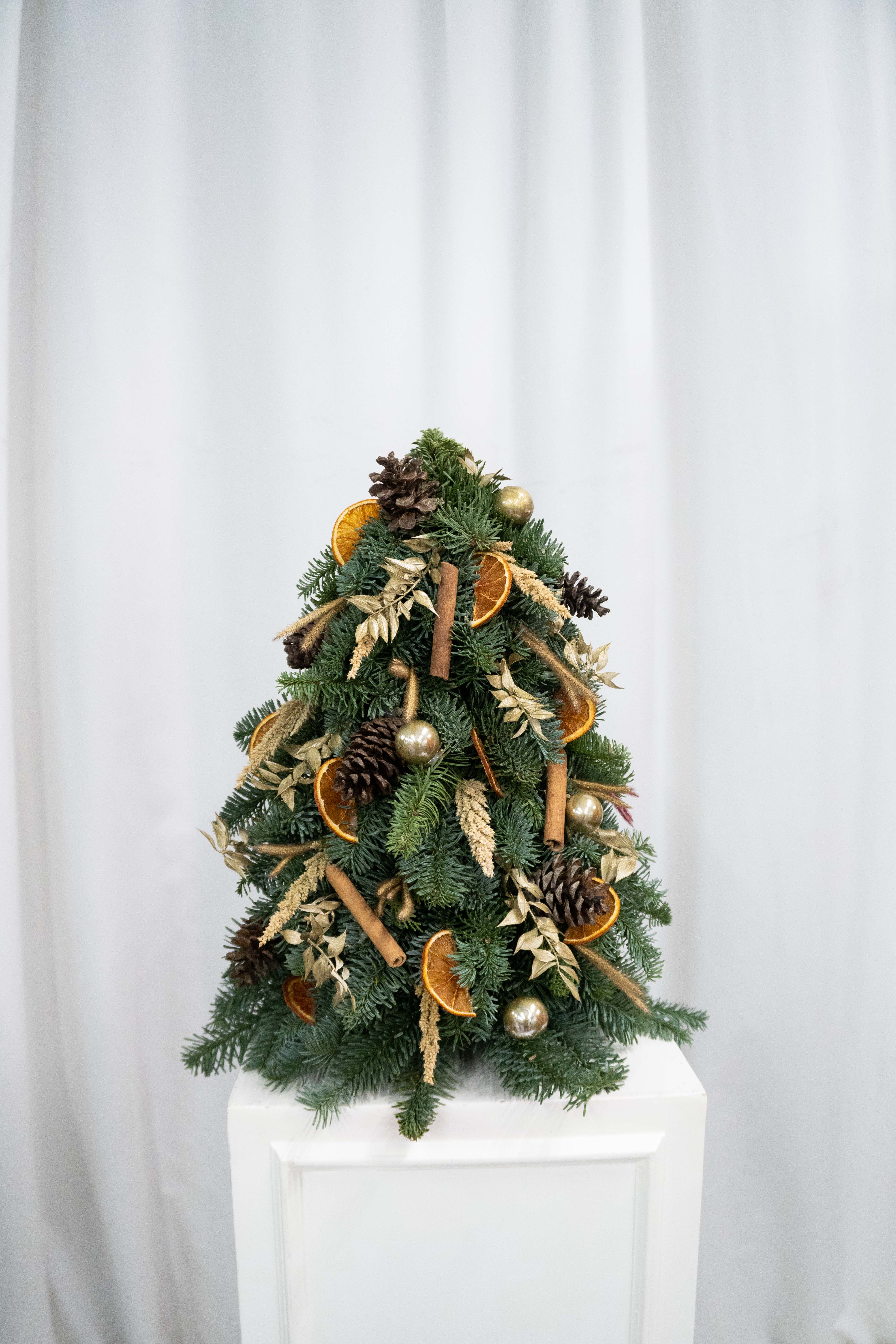 Amelia Christmas Tree – Fig & Vine Floral Studio